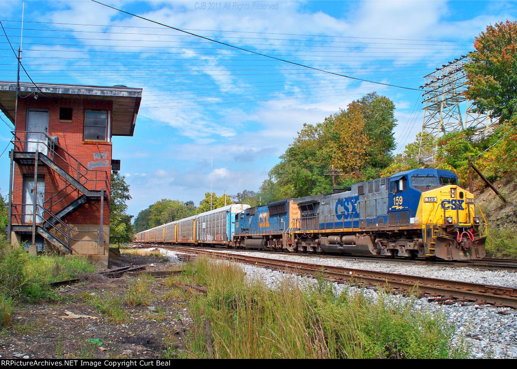CSX 159 and 4729